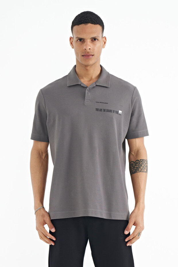 Koyu Gri Yazı Baskılı Standart Form Polo Yaka Erkek T-shirt - 88236 ...